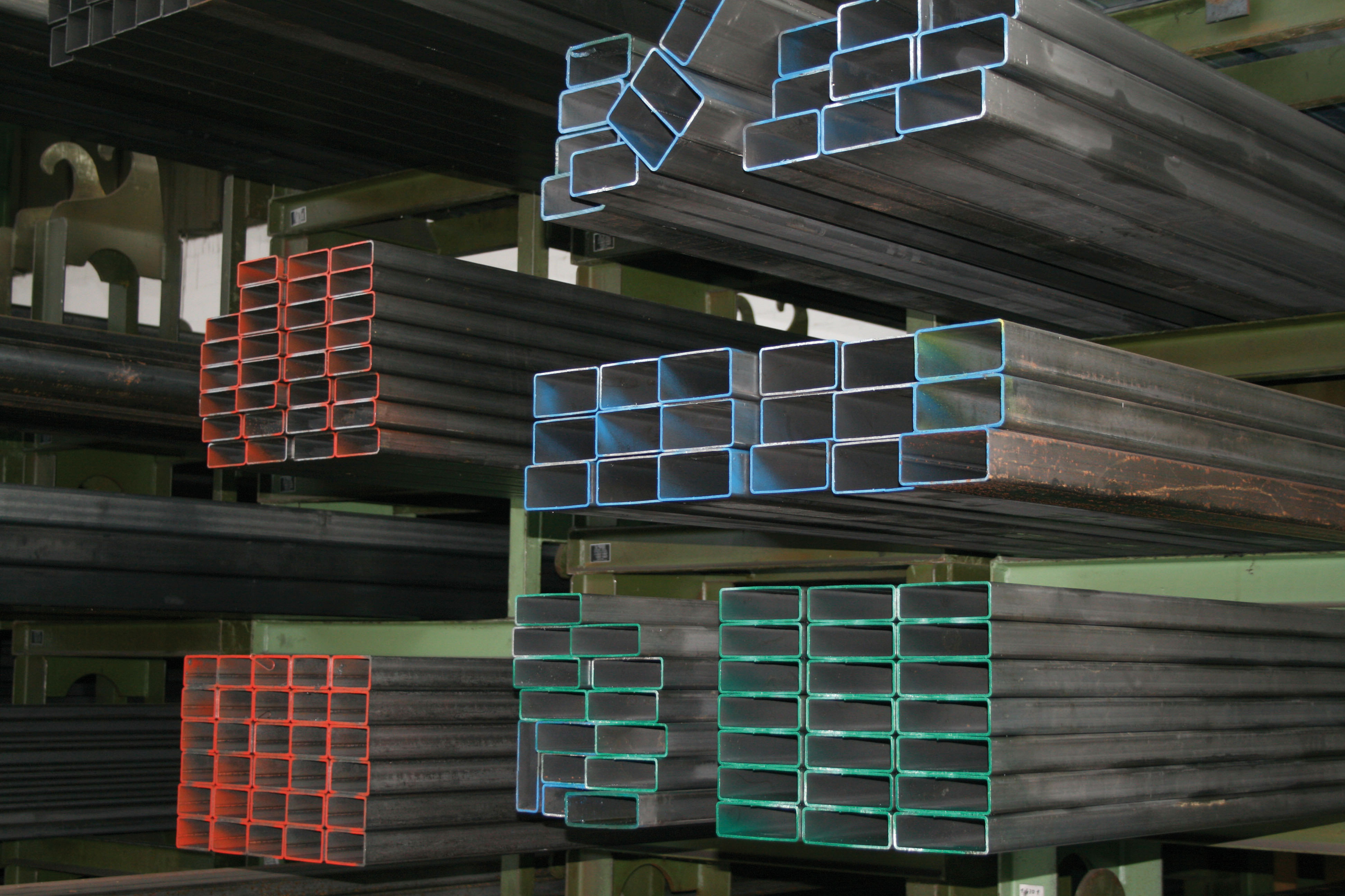 Rohre – Holter Eisenhandel - Stahlhandel und Anarbeitung